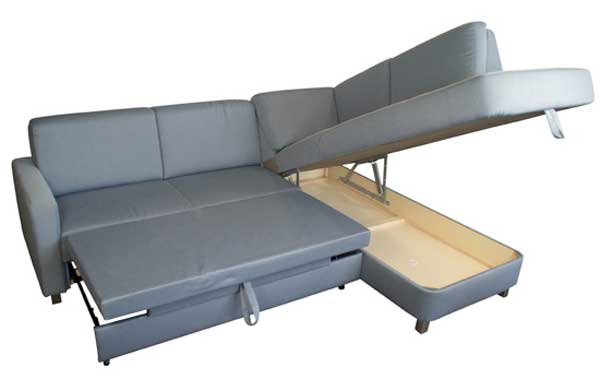 Kleine Eckcouch mit Ottomane. - Sofadepot